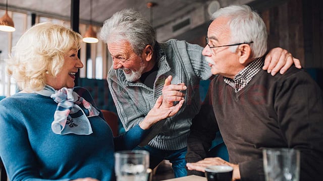 முதியவர்கள் அதிகம் பேசுவது ஏன் Why Do Old People Talk More